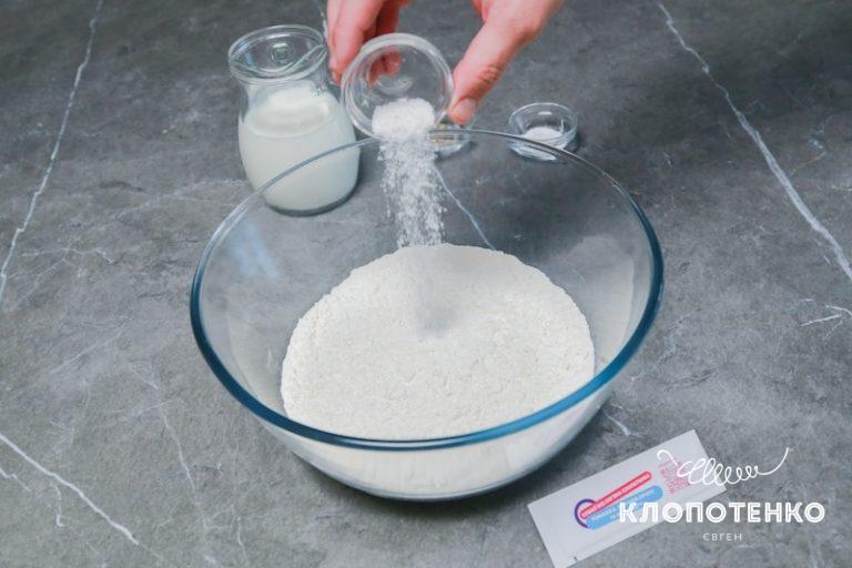 Швидкий рецепт паляниці на кожен день від Євгена Клопотенка